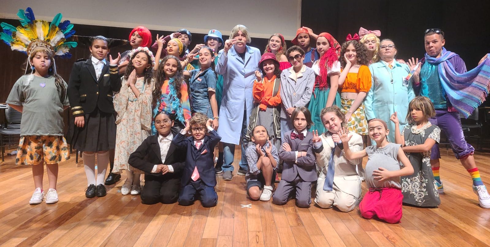 ESCOLINHAZINHA DO PROFESSOR RAIMUNDO - Infoteatro